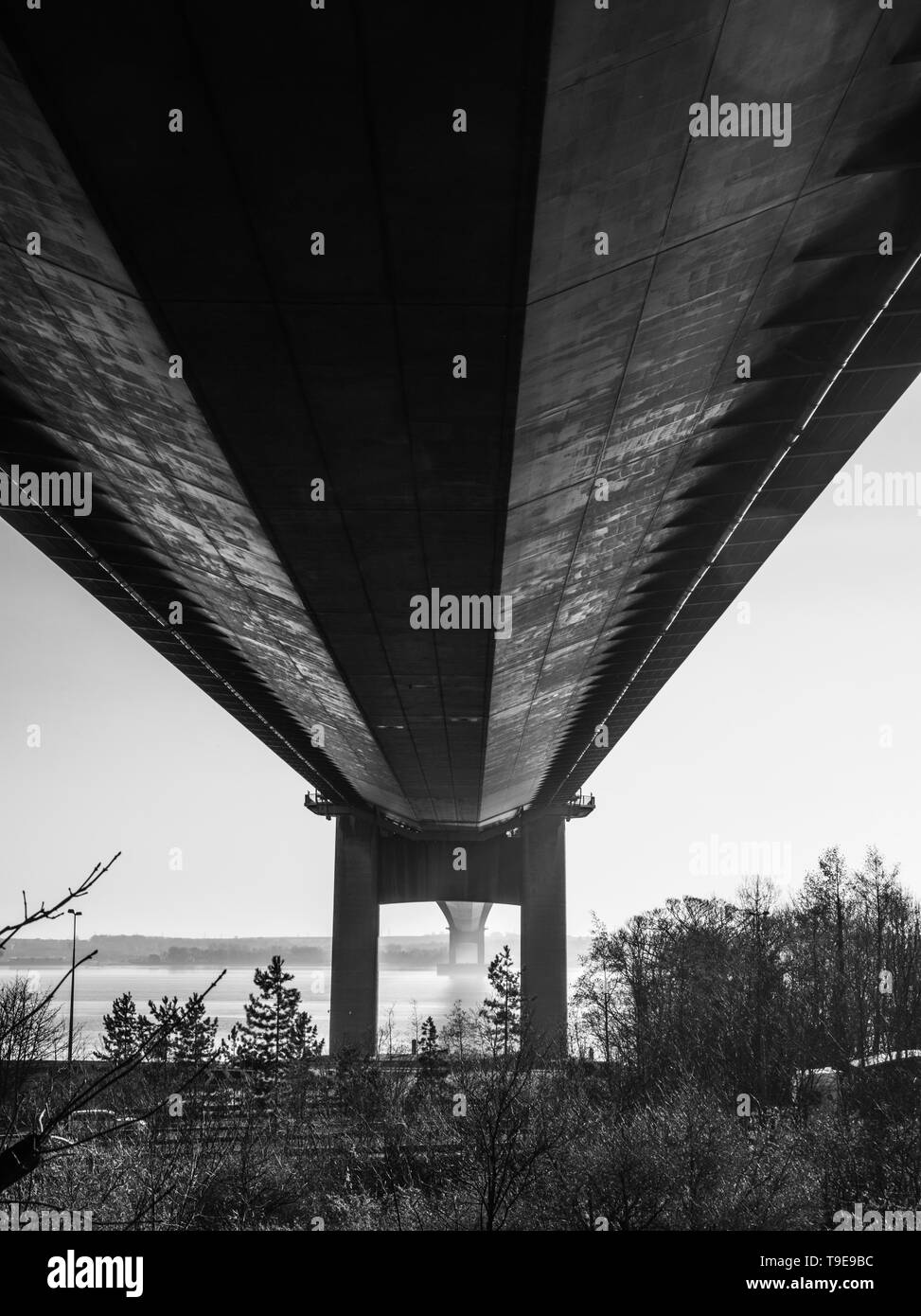 Tower bridge under river Black and White Stock Photos & Images - Alamy