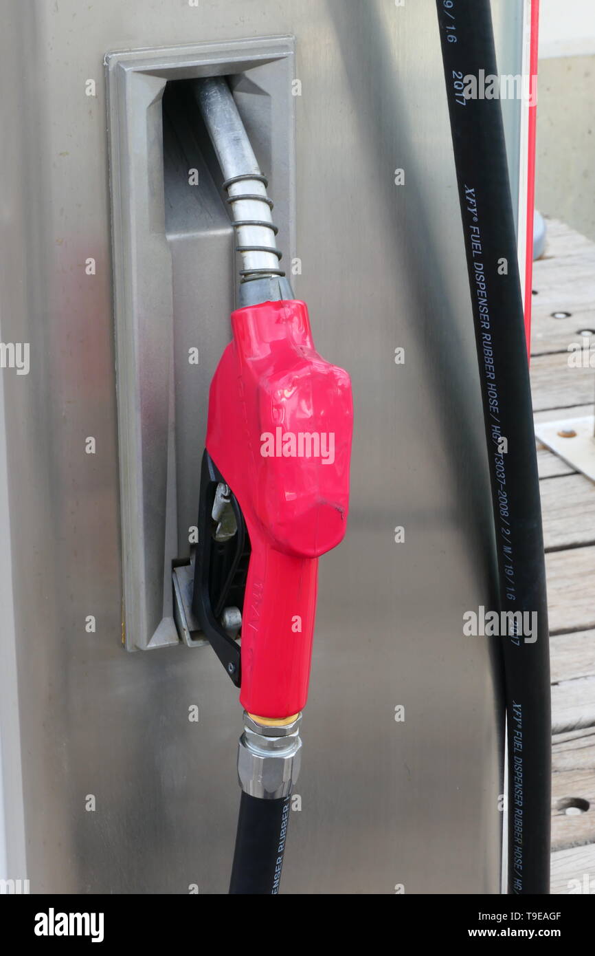 Fuel gas station icon hi-res stock photography and images - Alamy