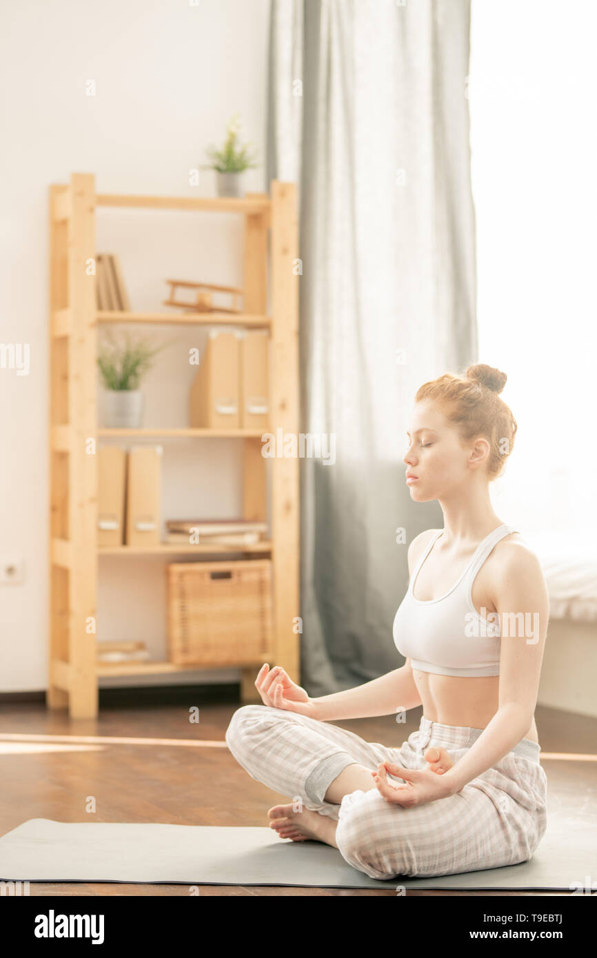 Relaxing exercise hi-res stock photography and images - Alamy