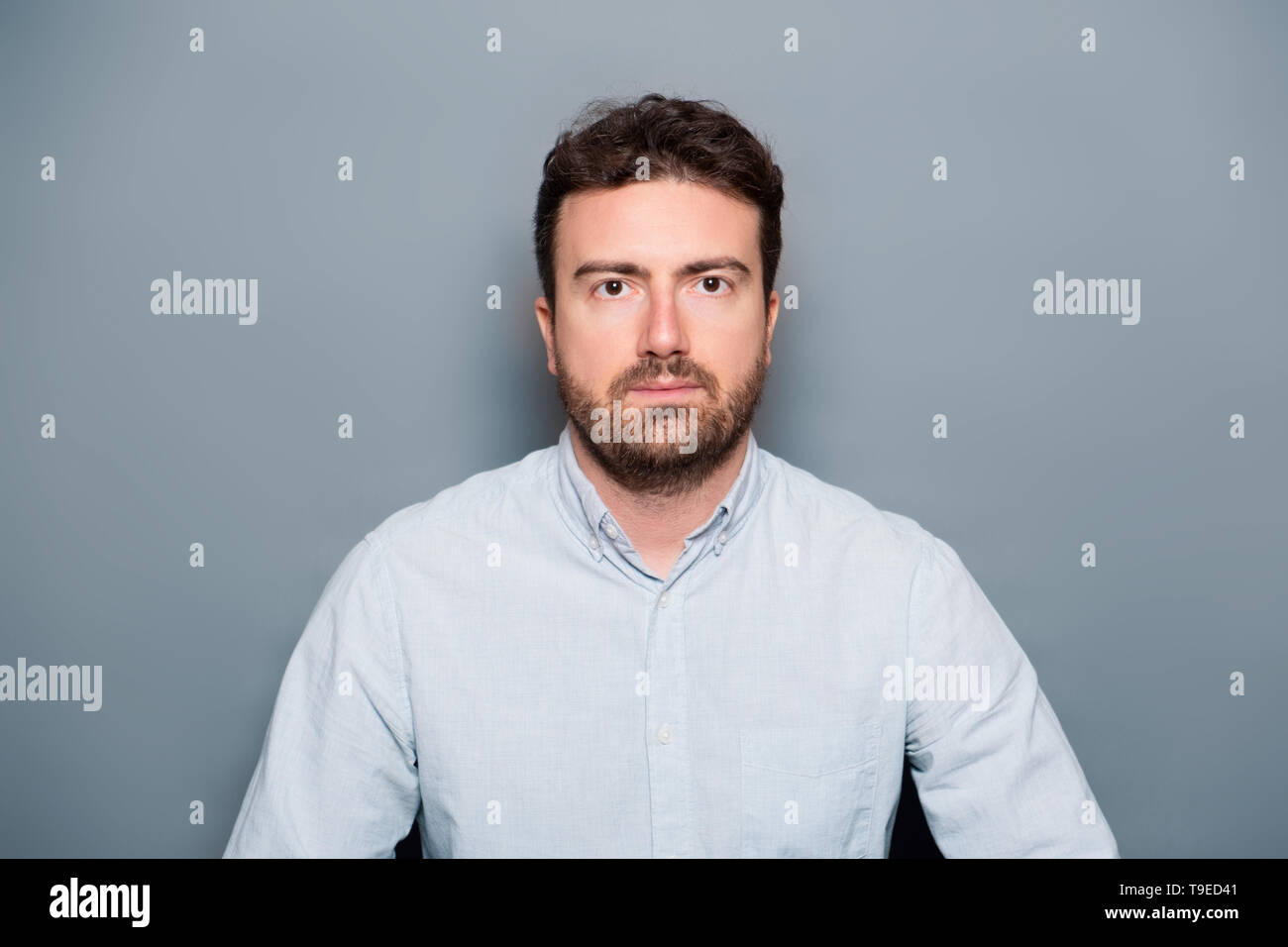 Professional portrait studio hi-res stock photography and images - Alamy