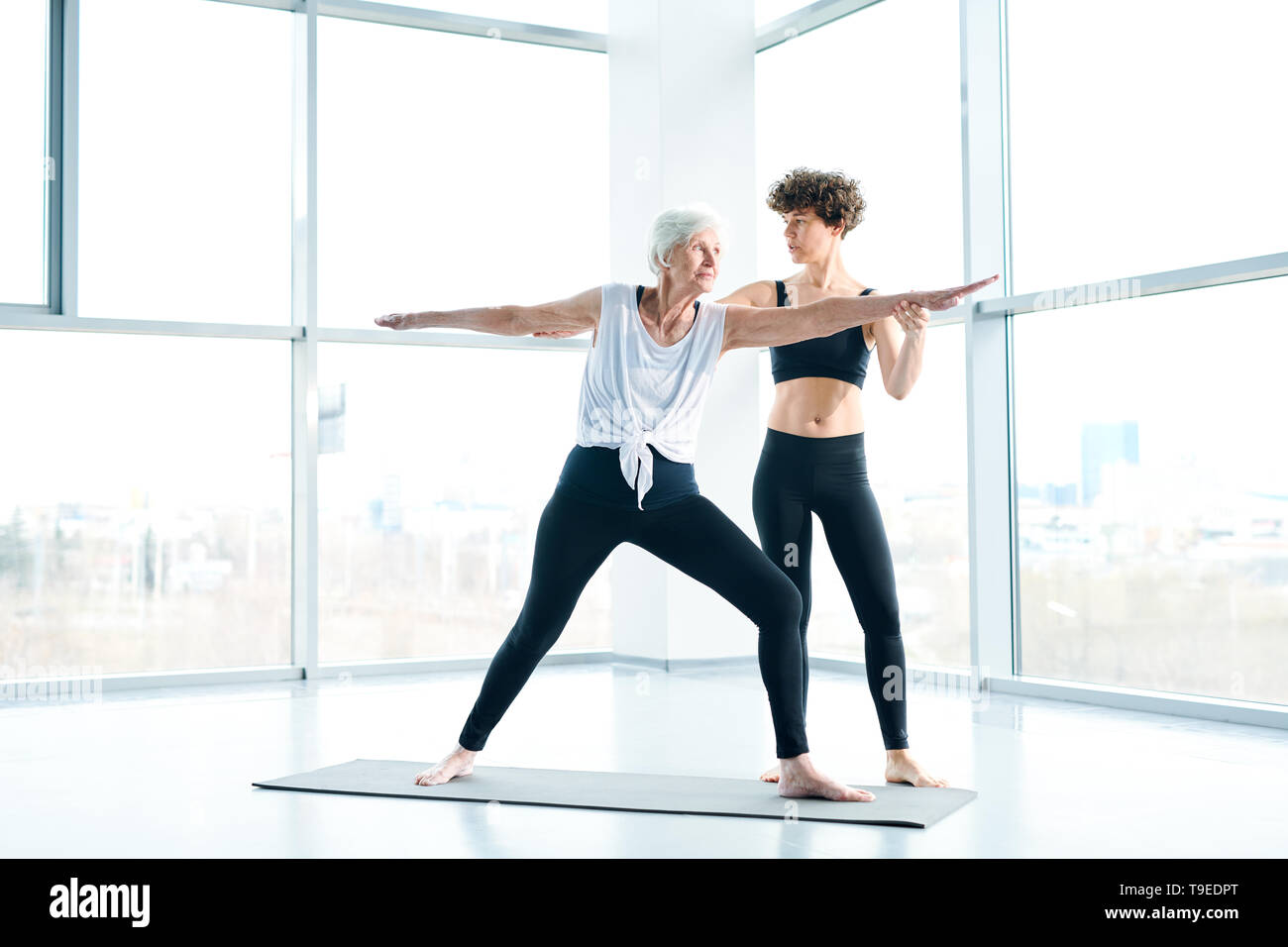 Fitness for seniors hi-res stock photography and images - Alamy