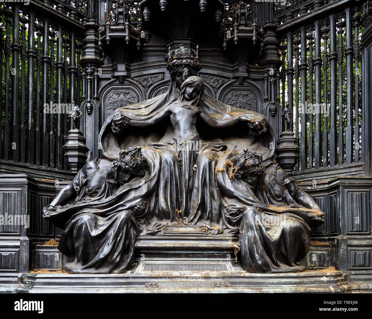 Queen alexandra memorial hi-res stock photography and images - Alamy