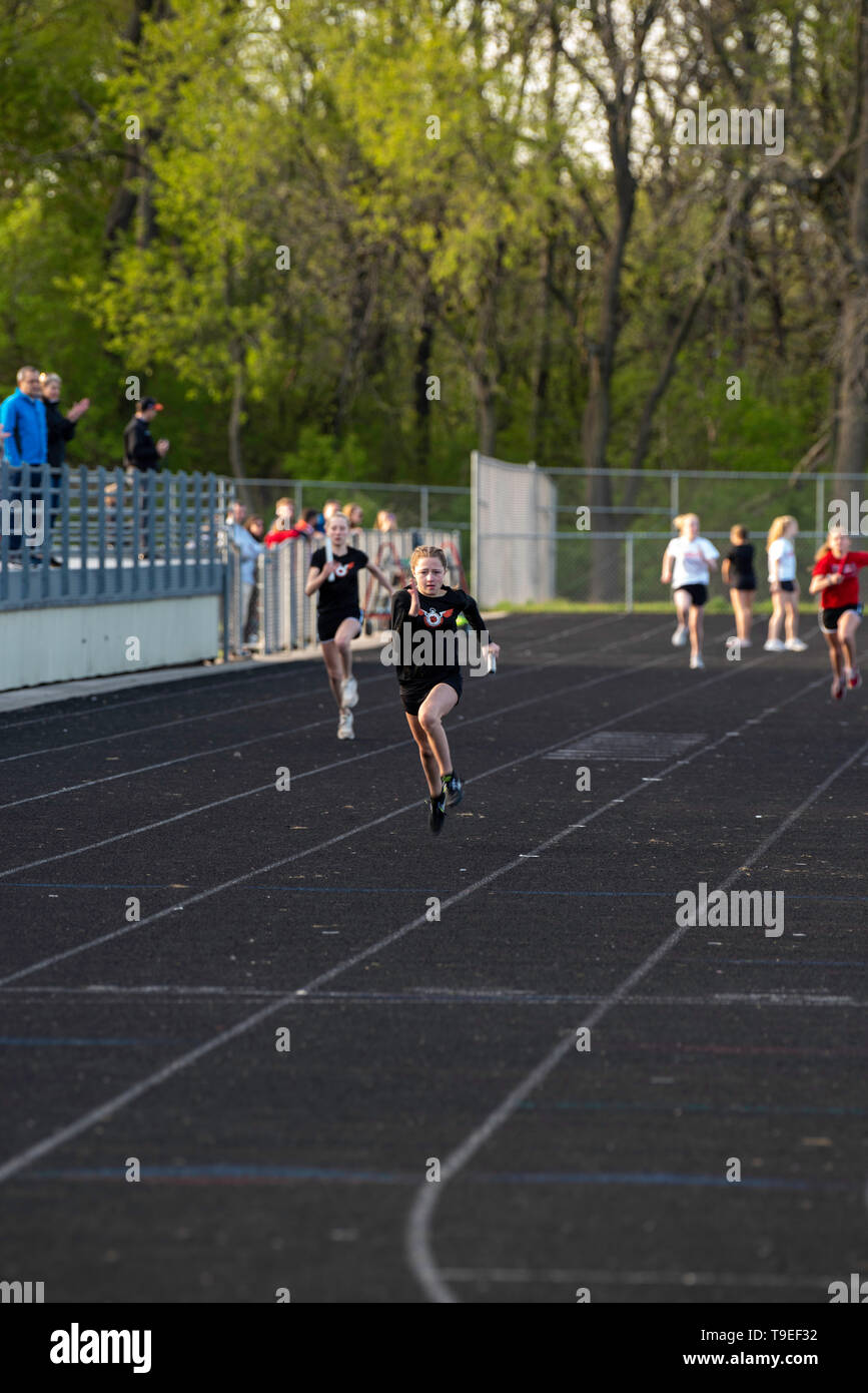 Junior high school girl track hi-res stock photography and images - Alamy