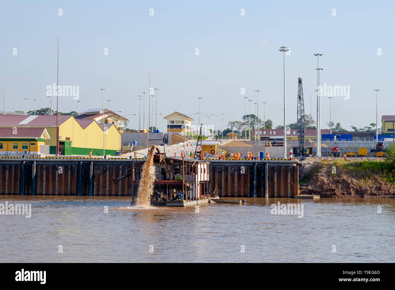 Works on the Terminal Port of Yurimaguas on Huallaga River by COPAM ...