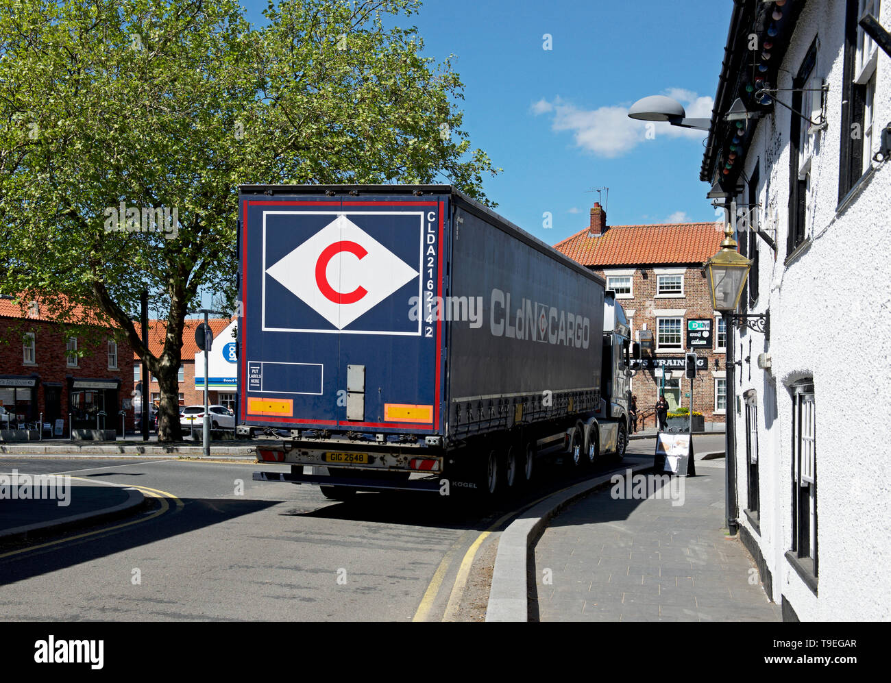 Lorry on the narrow street of Crowle, North Lincolnshire, England UK ...