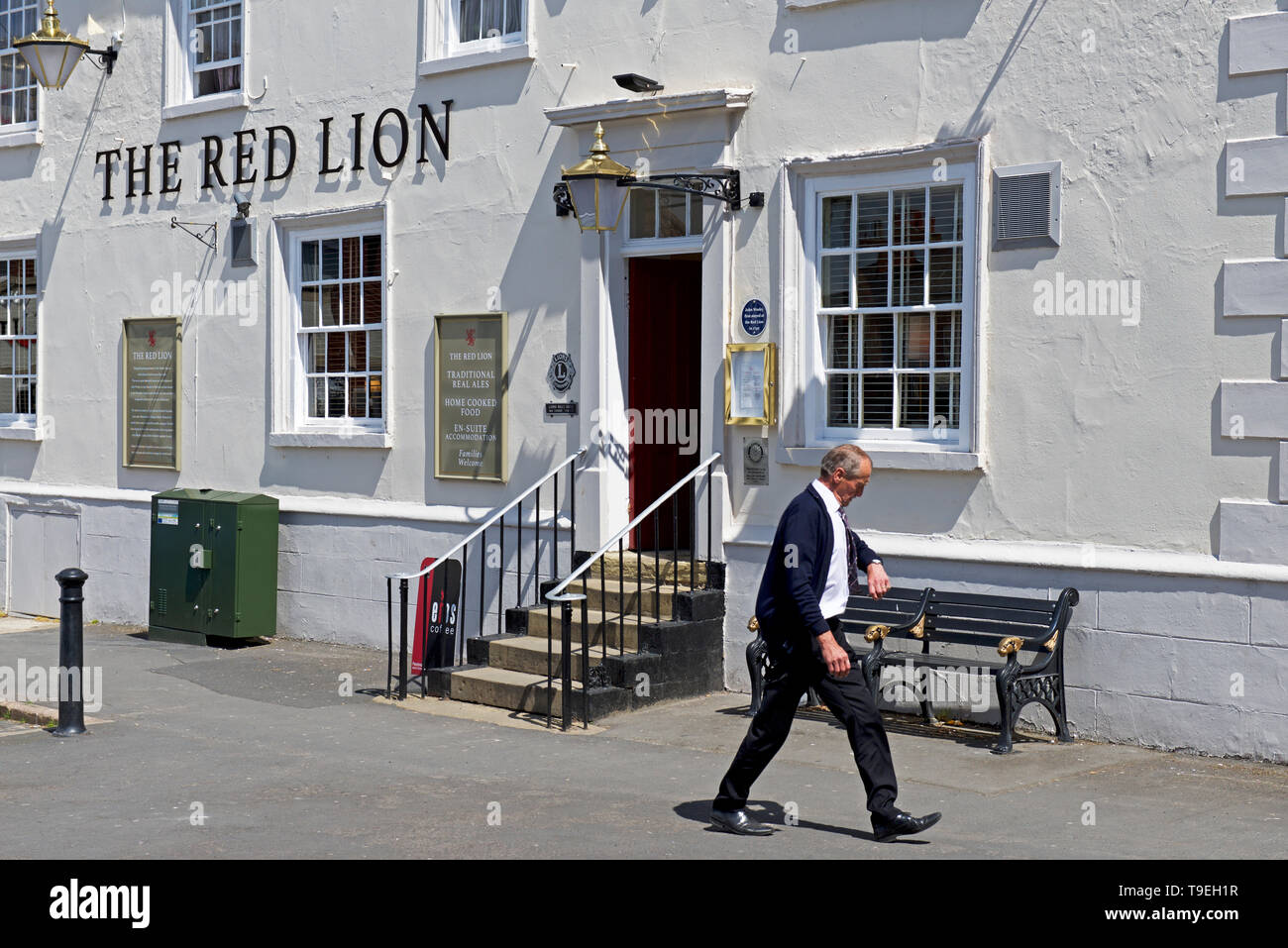 The Red Lion, Epworth,North Lincolnshire, England UK Stock Photo - Alamy