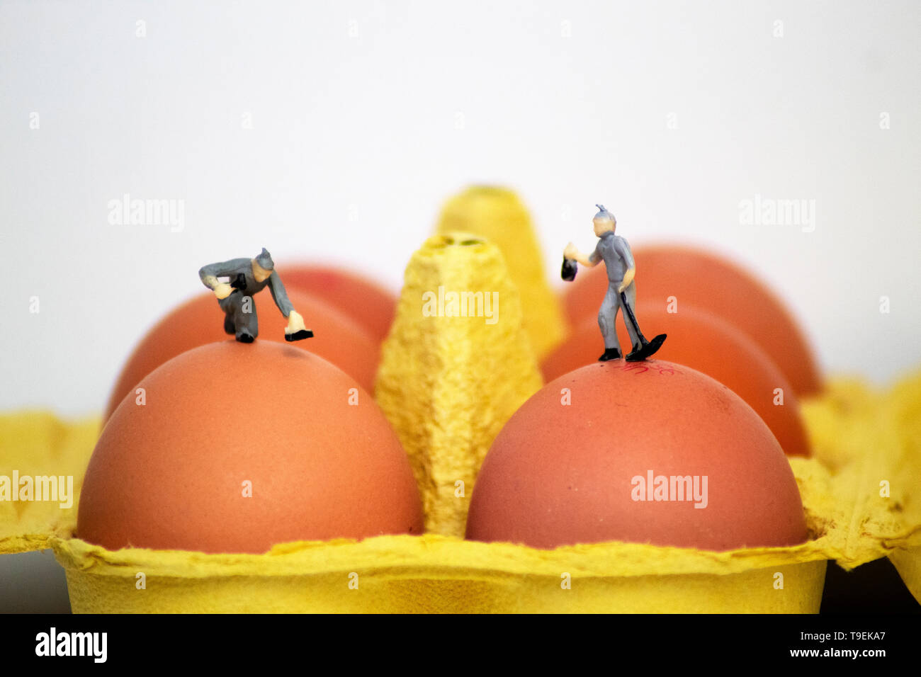 Miniature worker people hi-res stock photography and images - Alamy