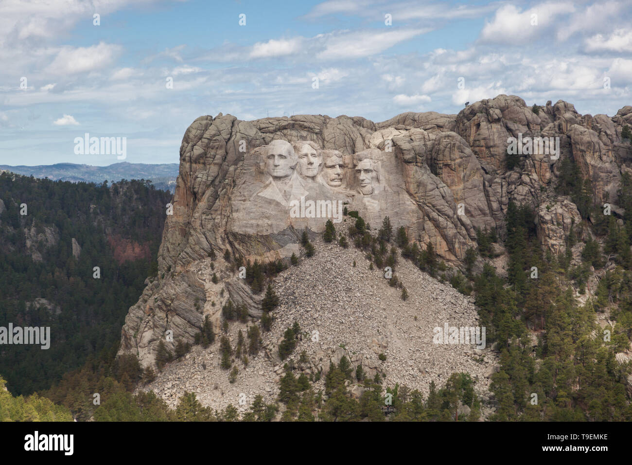 Mount rushmore aerial view hi-res stock photography and images - Alamy