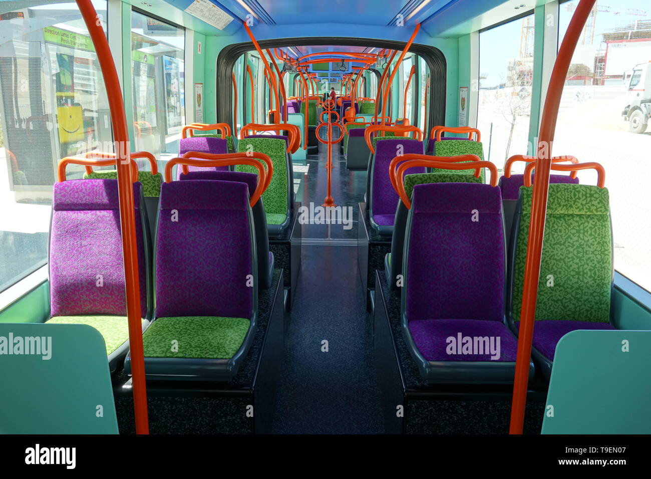 Montpellier, moderne Tramway Linie 3, Fahrzeugdesign von Christian ...