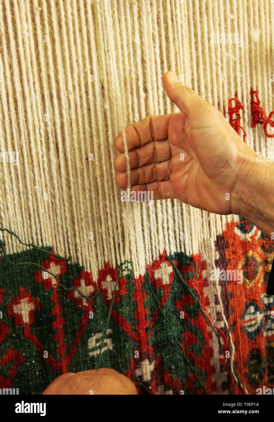 Rug weavers art hi-res stock photography and images - Alamy