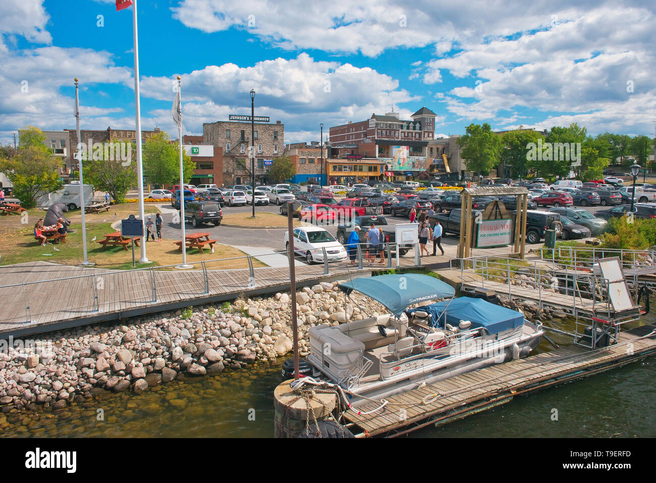The wharf area hi-res stock photography and images - Alamy