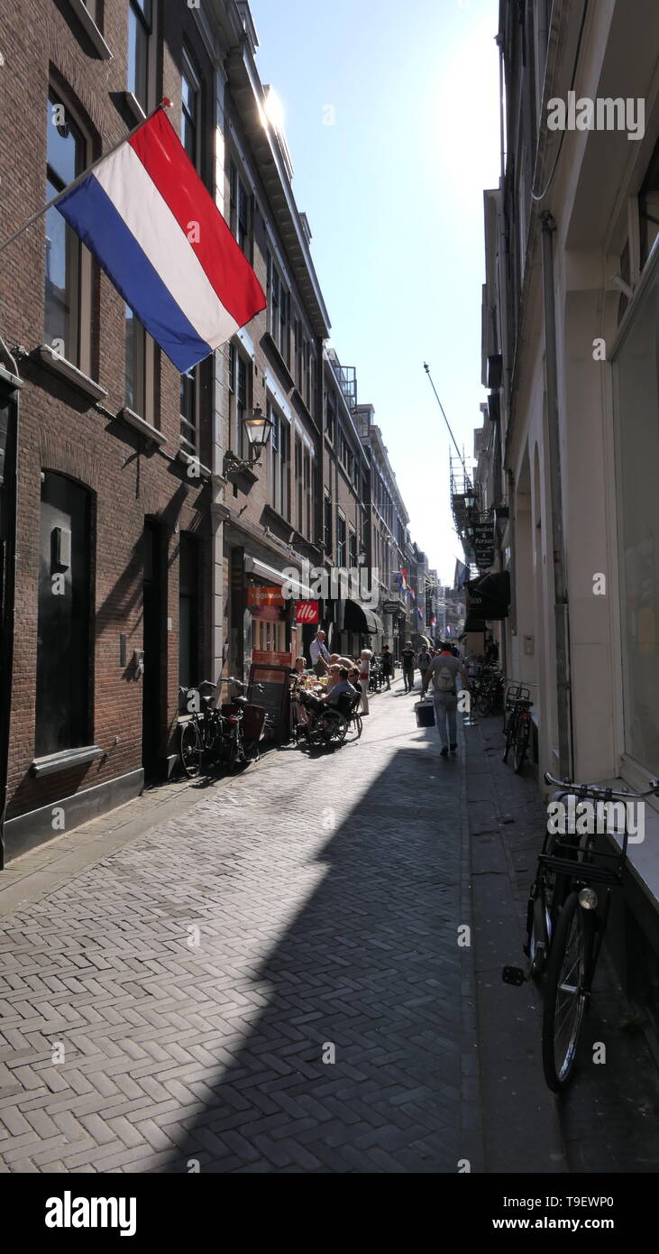 THE HAGUE, THE NETHERLANDS - APRIL 20, 2019: Beautiful narrow streets ...
