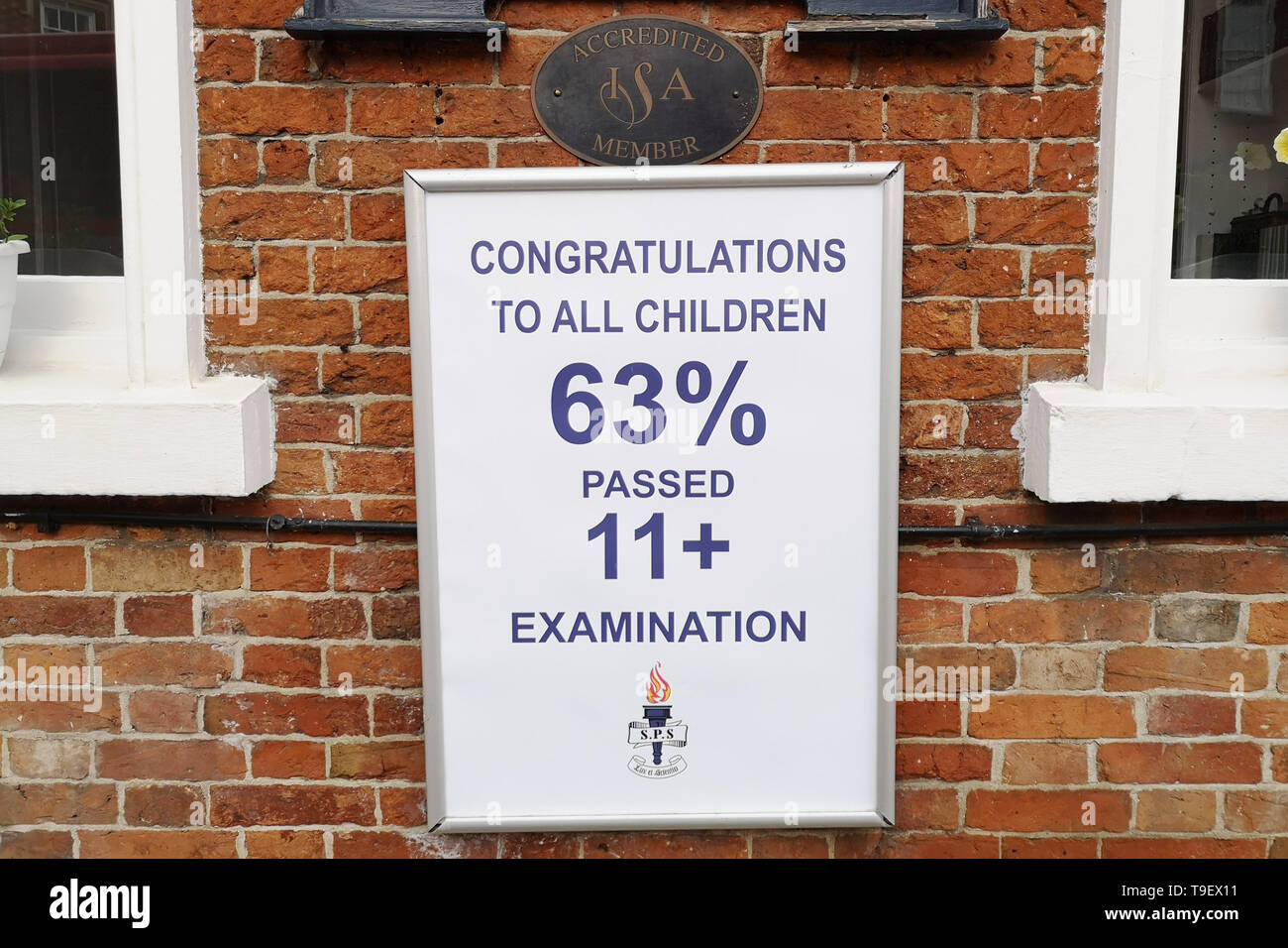 School exams sign hi-res stock photography and images - Alamy