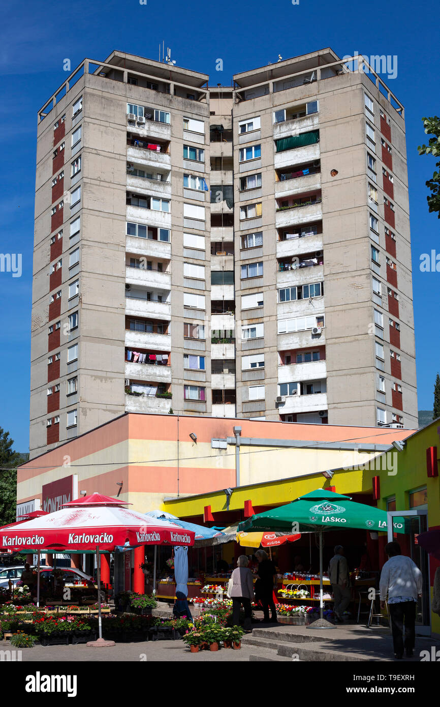 Eighties architecture hi-res stock photography and images - Alamy