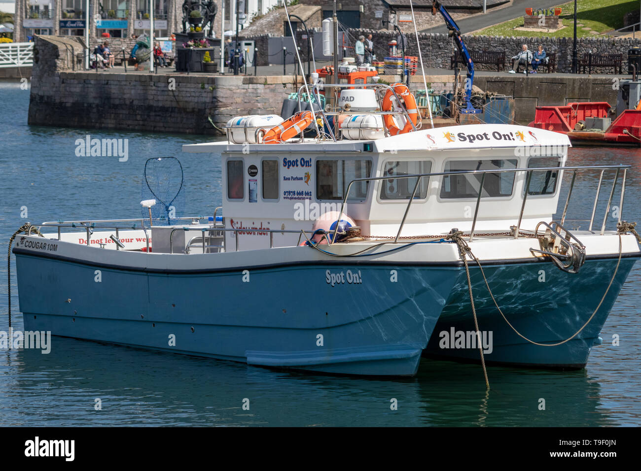 Beam Trawlers and Fishing Boats in Brixham Harbour and Quayside,Torbay ...