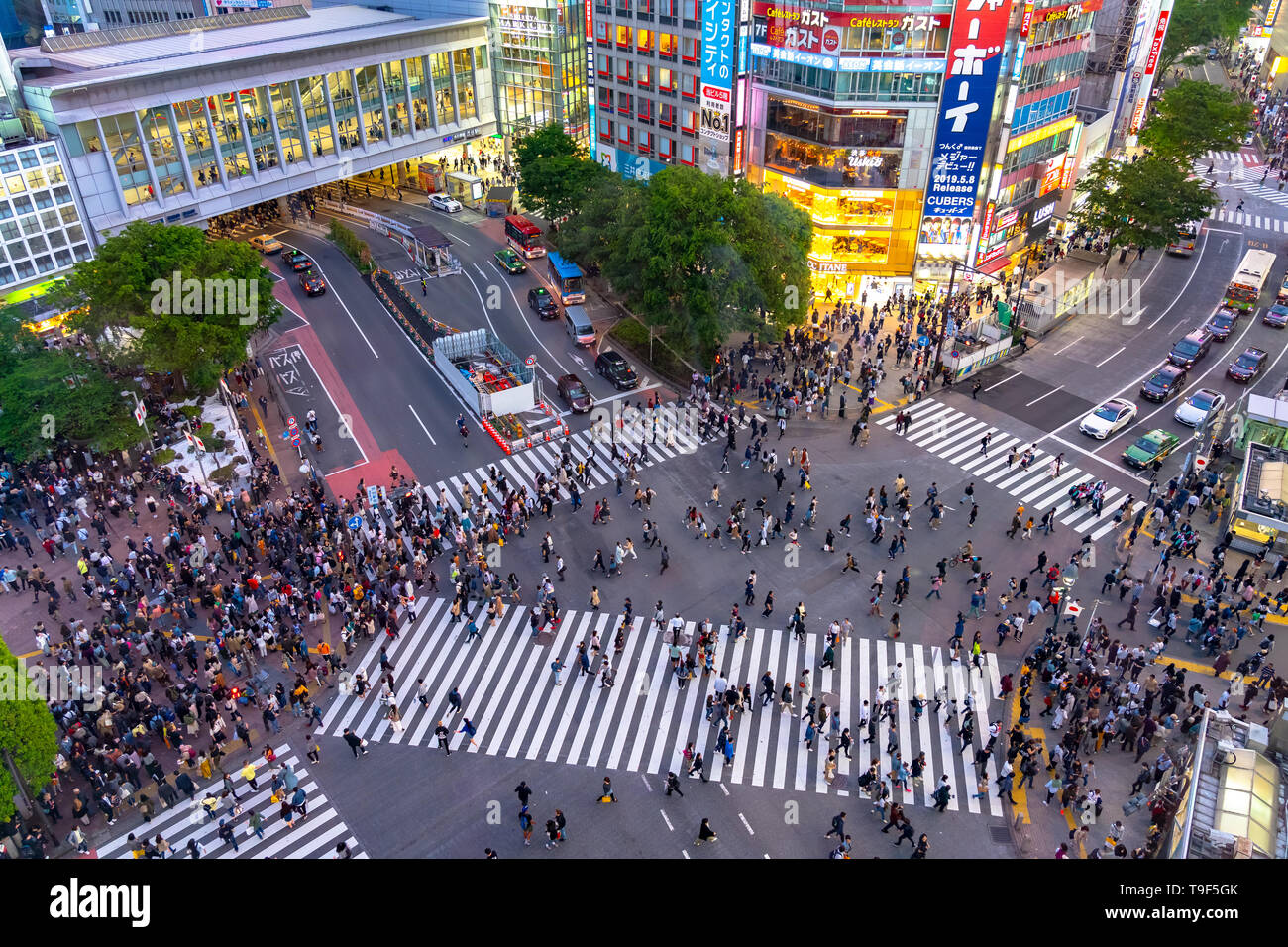 Shibuya Crossing is one of the busiest crosswalks in the world ...