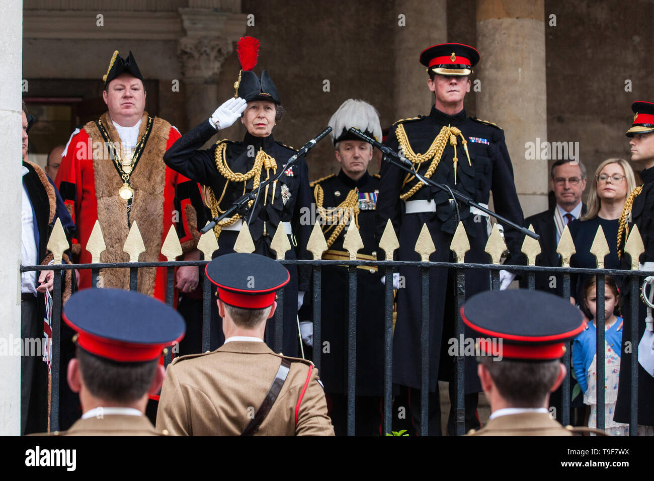 British army marching salisbury hi-res stock photography and images - Alamy