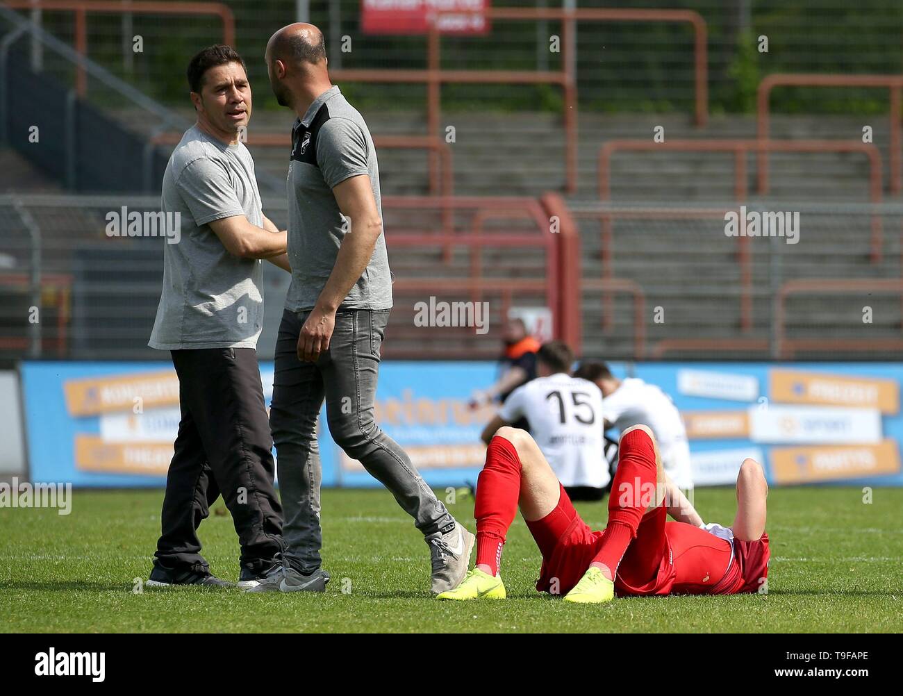 Mike weiss hi-res stock photography and images - Alamy