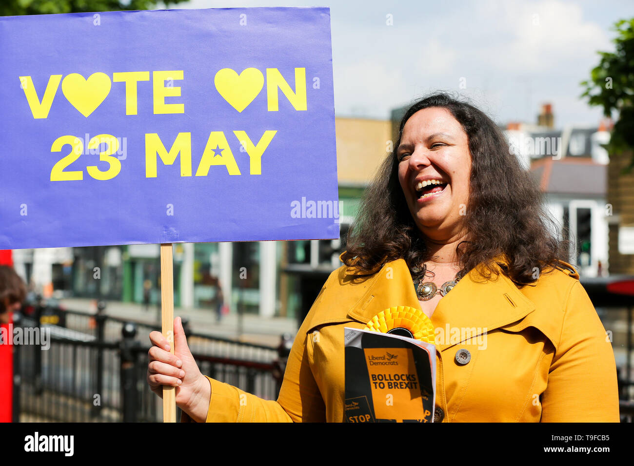 Helen cross hi-res stock photography and images - Alamy