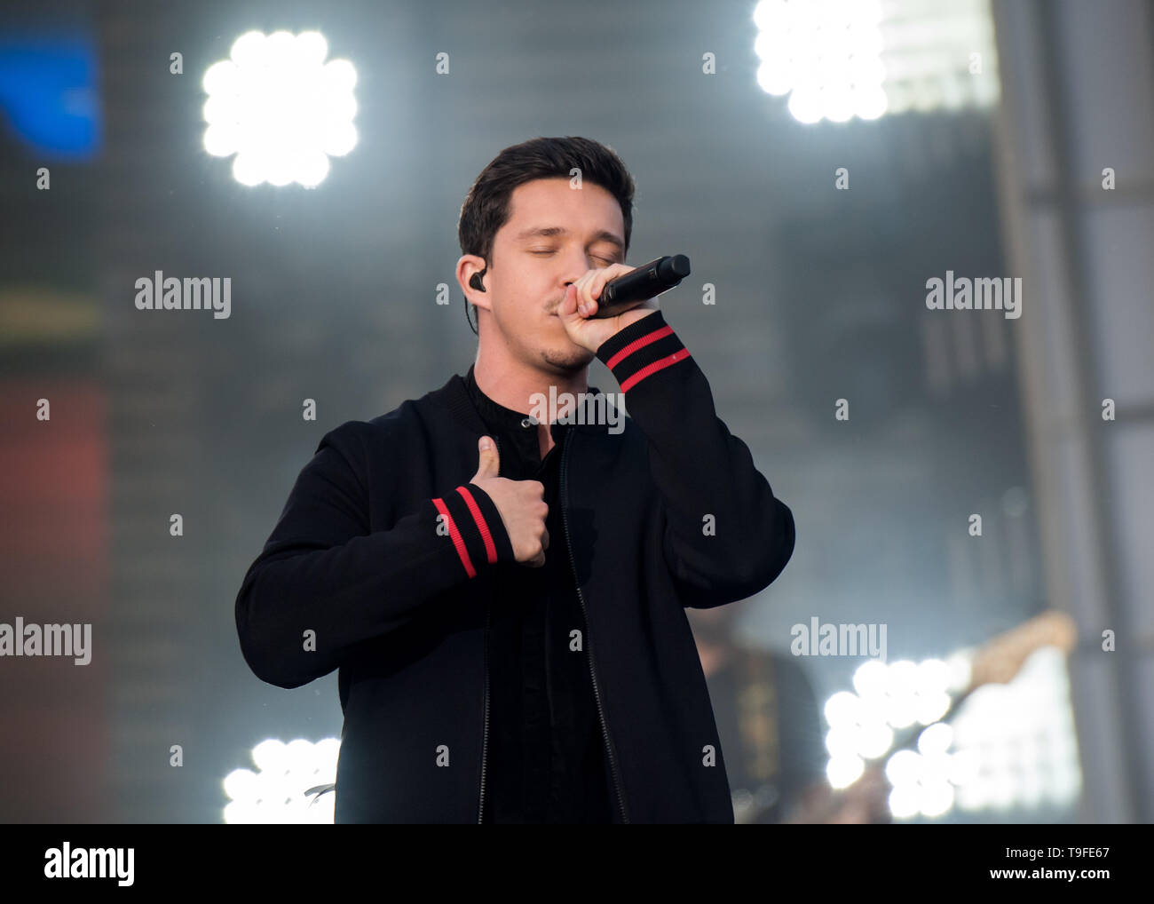 Daniel santos singer hi-res stock photography and images - Alamy