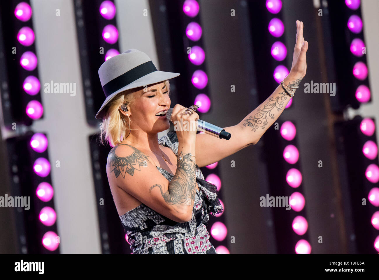 Sarah connor singer hi-res stock photography and images - Alamy