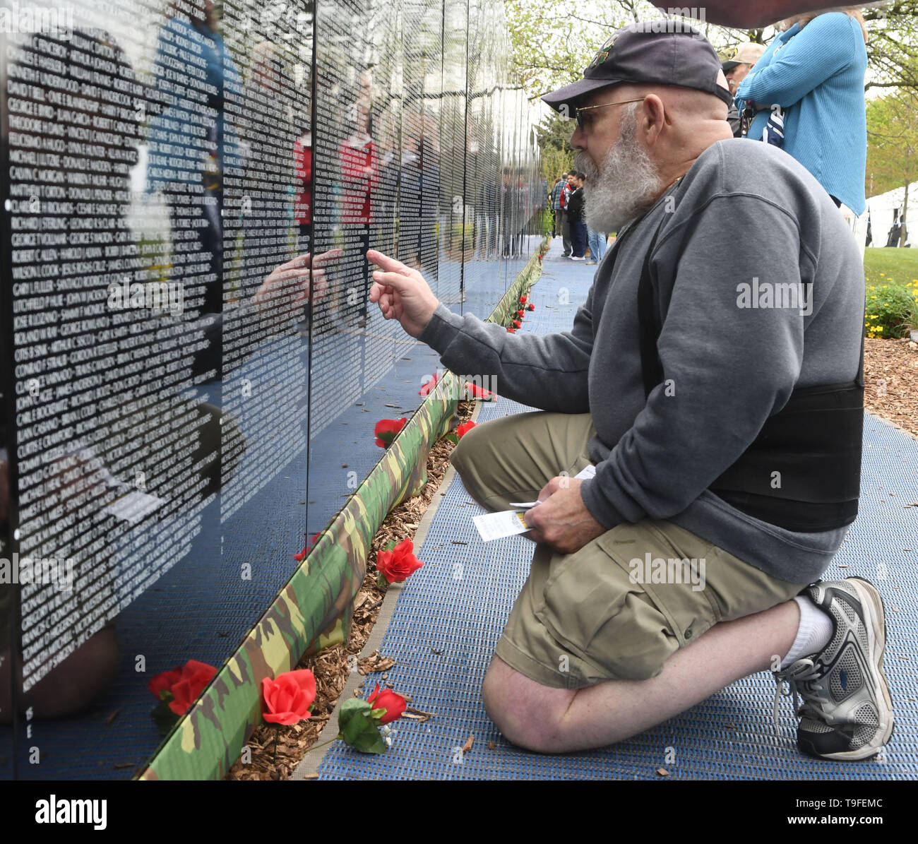 Racine, Wisconsin, USA. 18th May, 2019. Jack Berry looks for the name ...