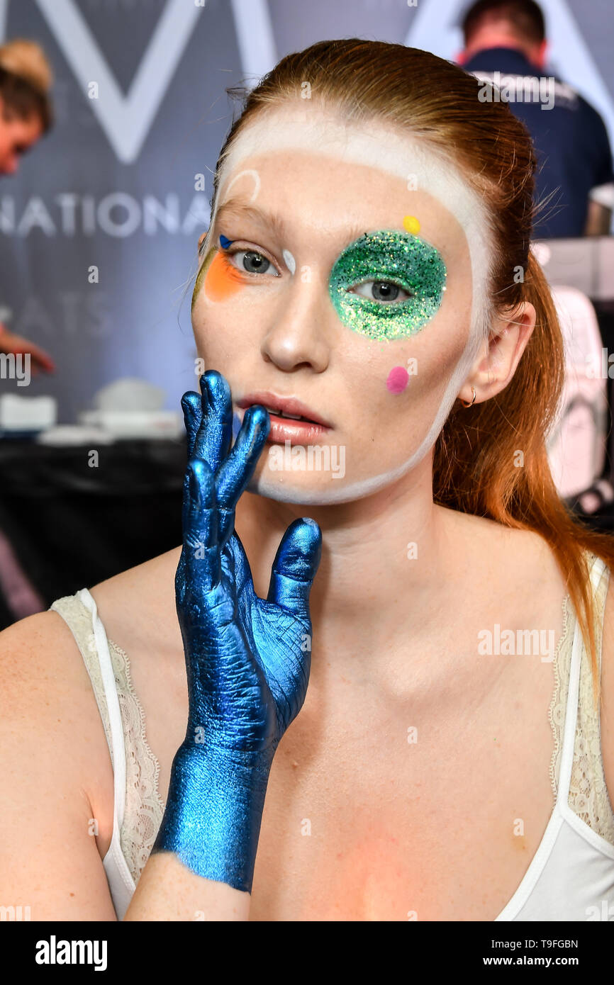 Diana Simms's Instagram, Twitter & Facebook on IDCrawl