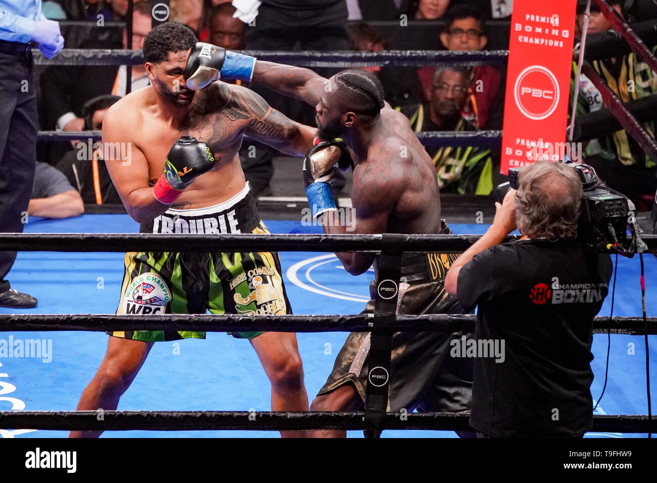 Deontay wilder boxing hi-res stock photography and images - Alamy