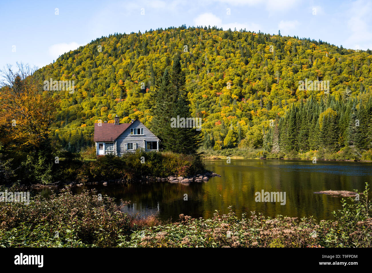 Lake in quebec hi-res stock photography and images - Alamy