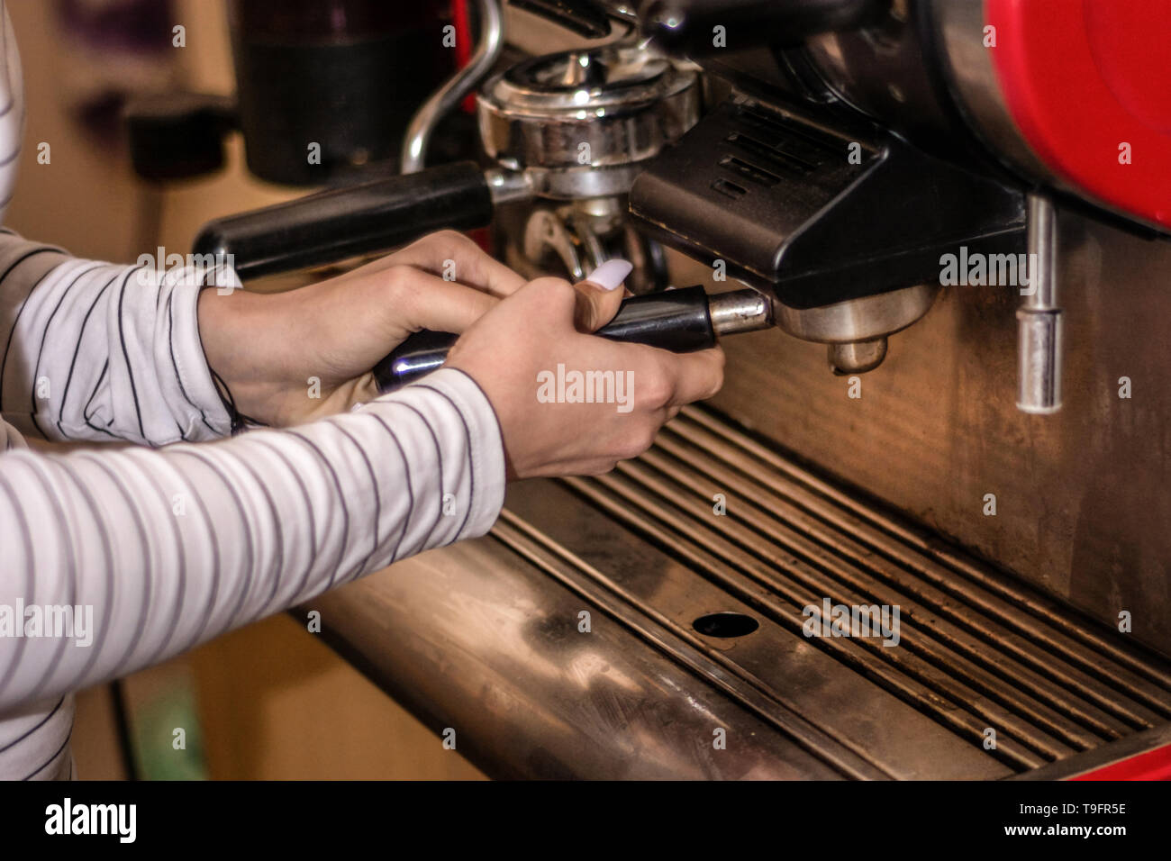 Making noise in restaurant hi-res stock photography and images - Alamy