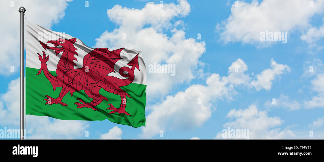 Welsh flag blowing in wind hi-res stock photography and images - Alamy