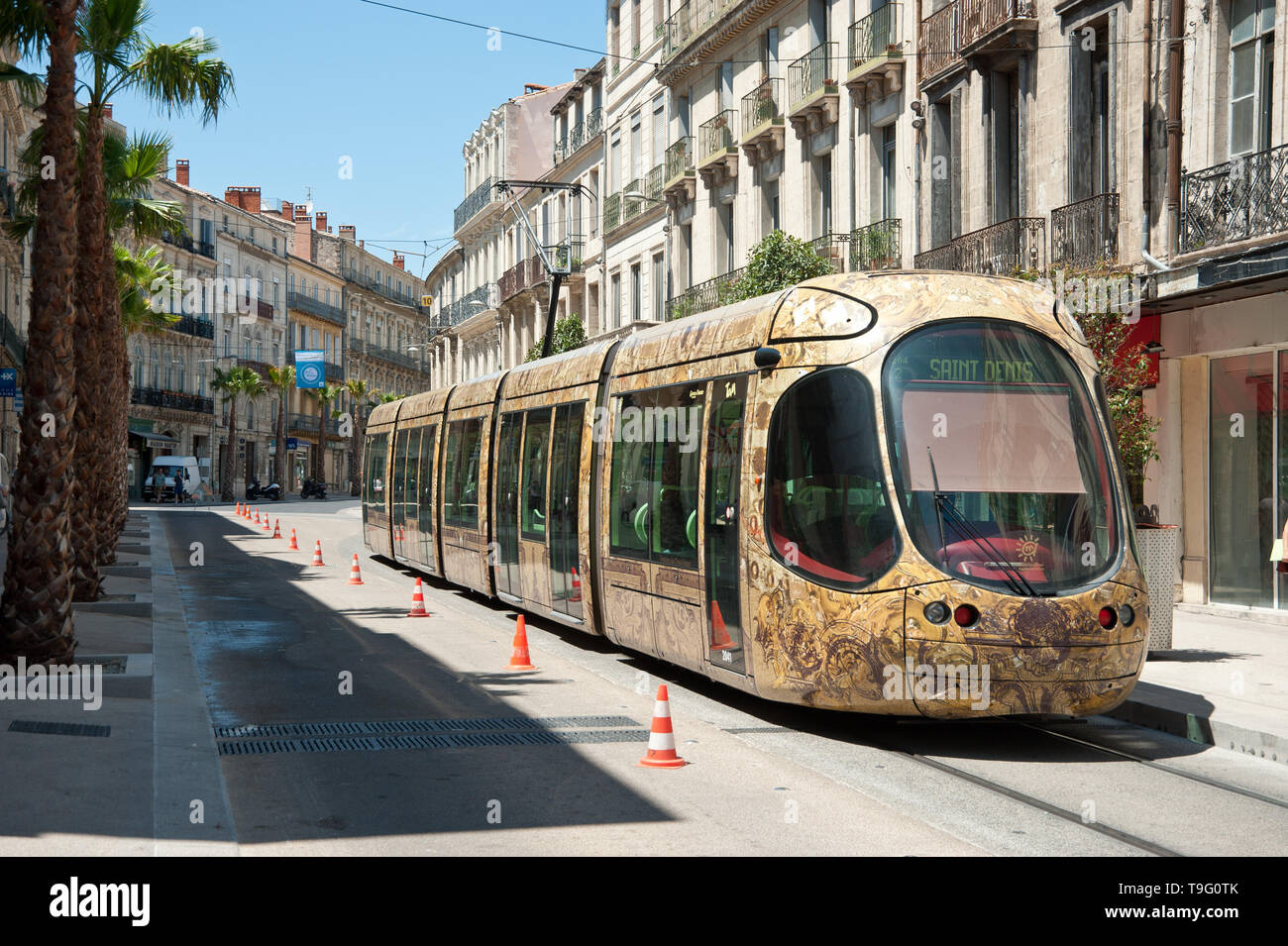 Montpellier, moderne Tramway Linie 4, Fahrzeugdesign von Christian ...
