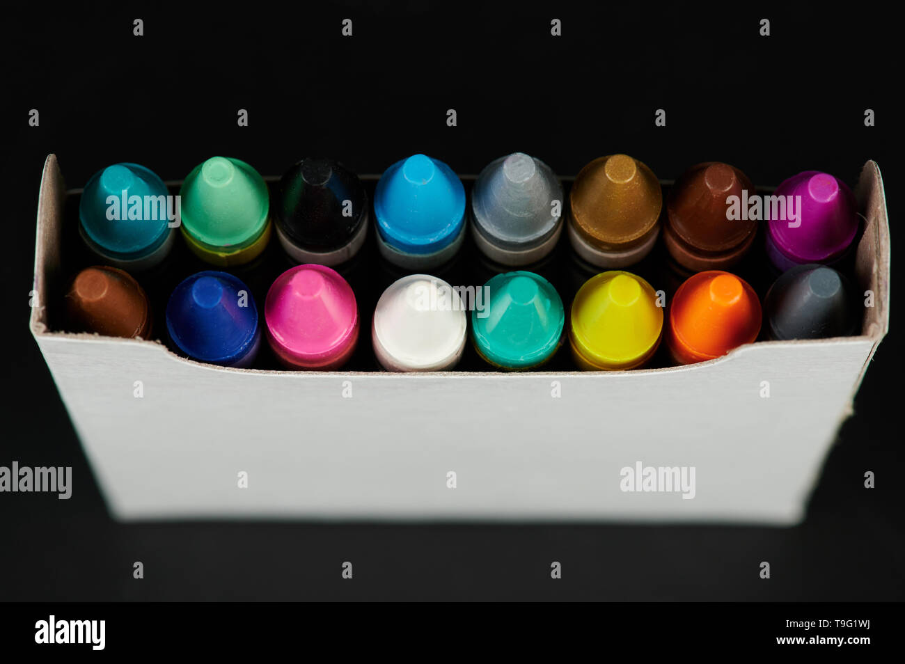 Box of crayons hi-res stock photography and images - Alamy