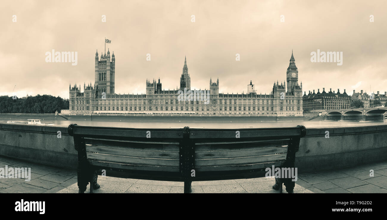 Westminster panorama with chair at waterfront in London Stock Photo - Alamy