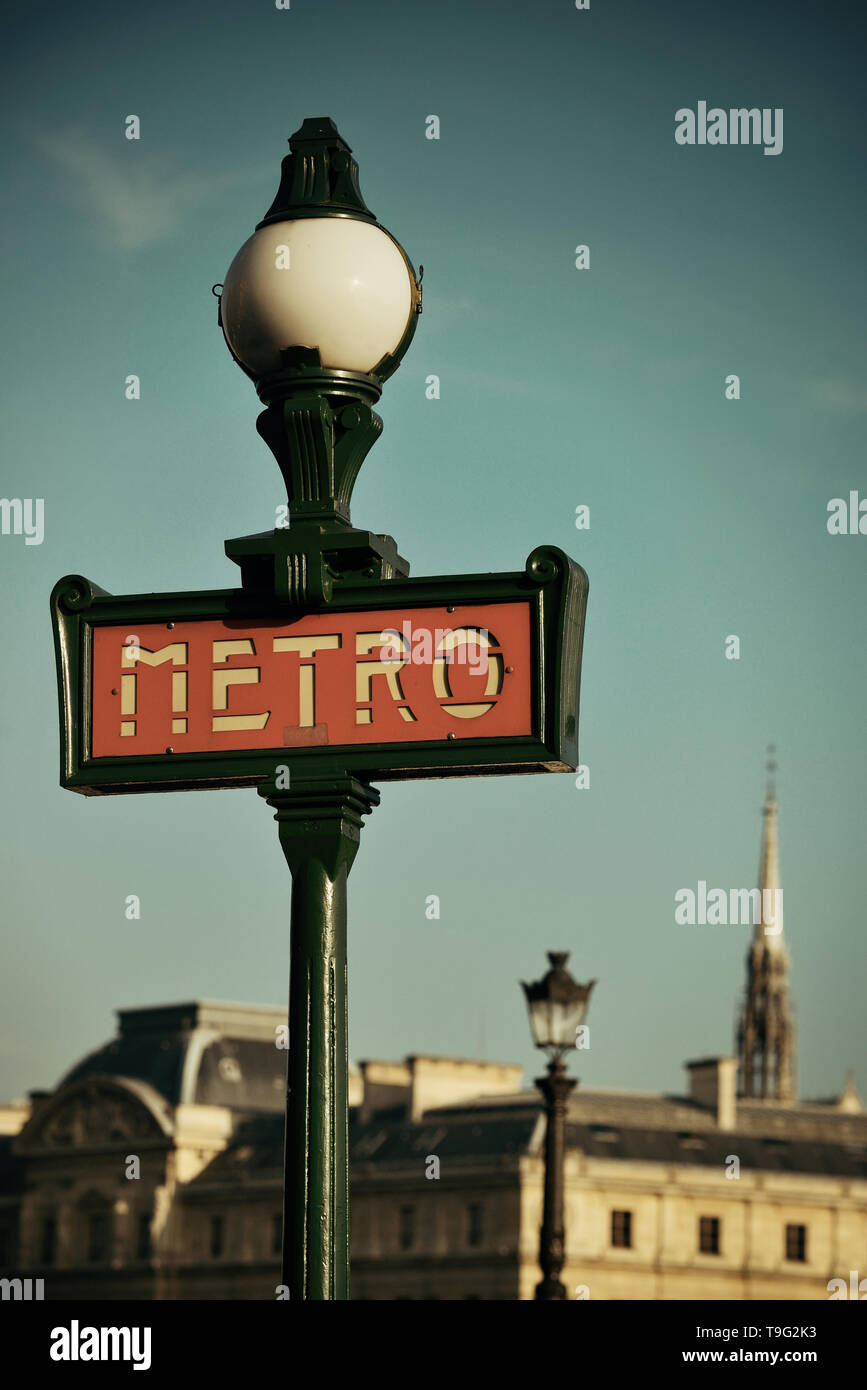 Vintage metro sign in Paris street Stock Photo - Alamy