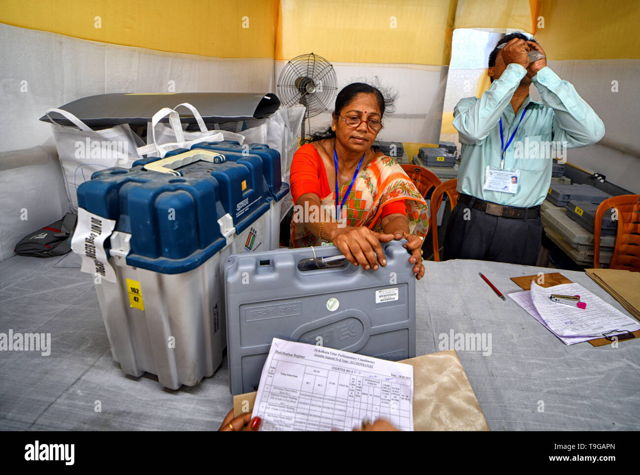 Elections in kolkata hi-res stock photography and images - Alamy