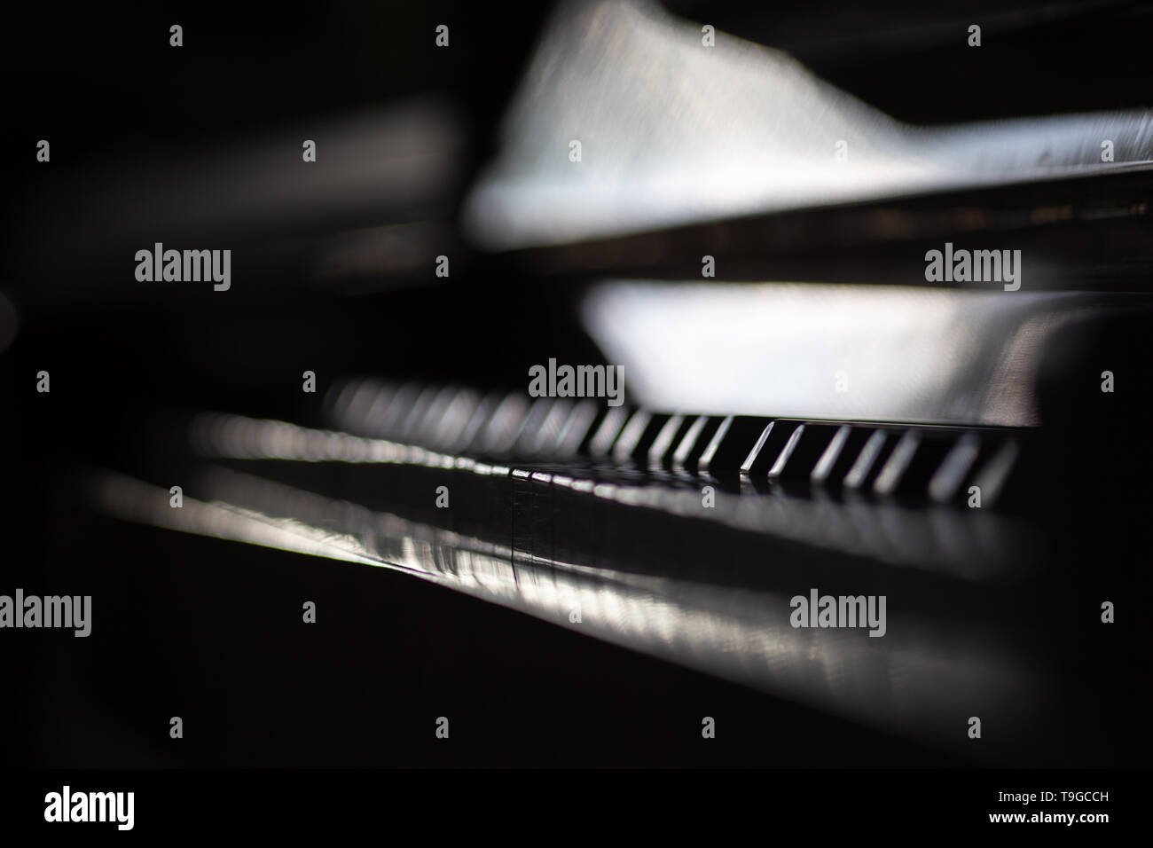 Abstract dark music background with piano keyboard Stock Photo - Alamy