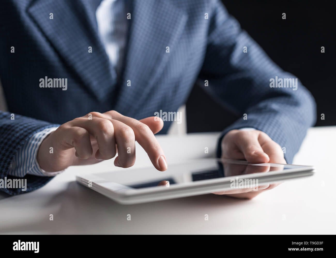 Male hand touching screen of digital tablet Stock Photo - Alamy Male hand touching screen of digital tablet Stock Photo - Alamy