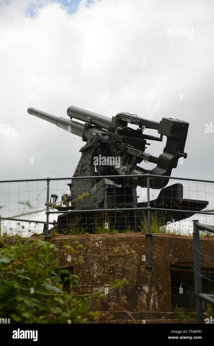 QF 3.7-inch Anti-Aircraft Gun, coastal fortifications Fort Paul Stock ...