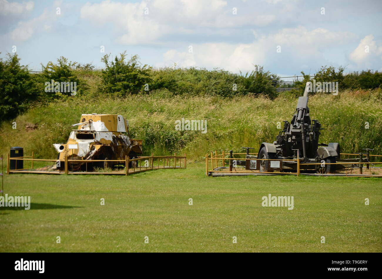 Ww1 and ww2 gun battery hi-res stock photography and images - Alamy