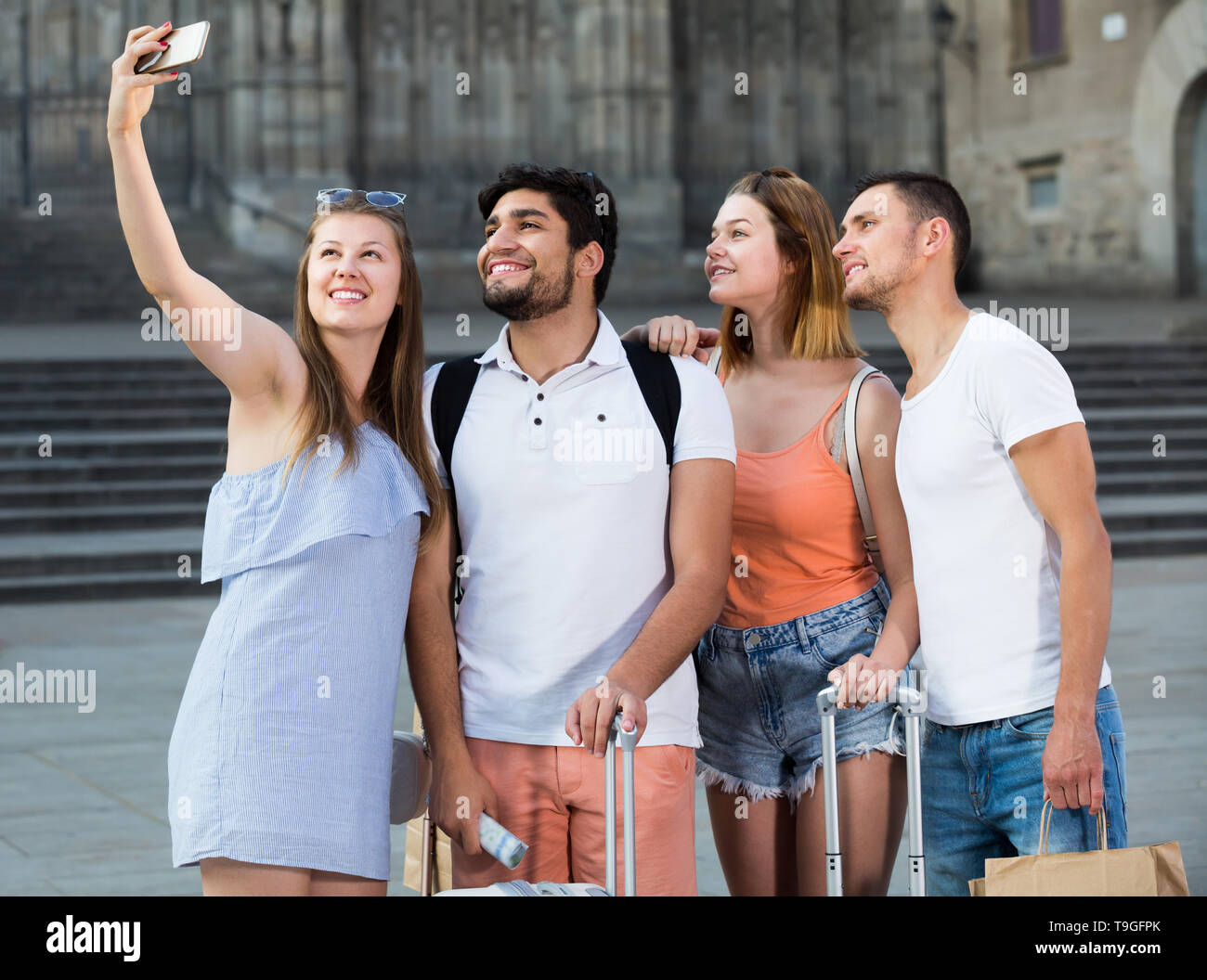 Happy travellers hi-res stock photography and images - Alamy