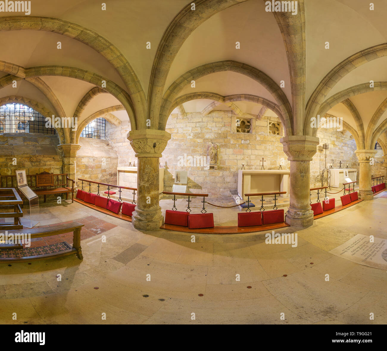 Medieval undercroft hi-res stock photography and images - Alamy