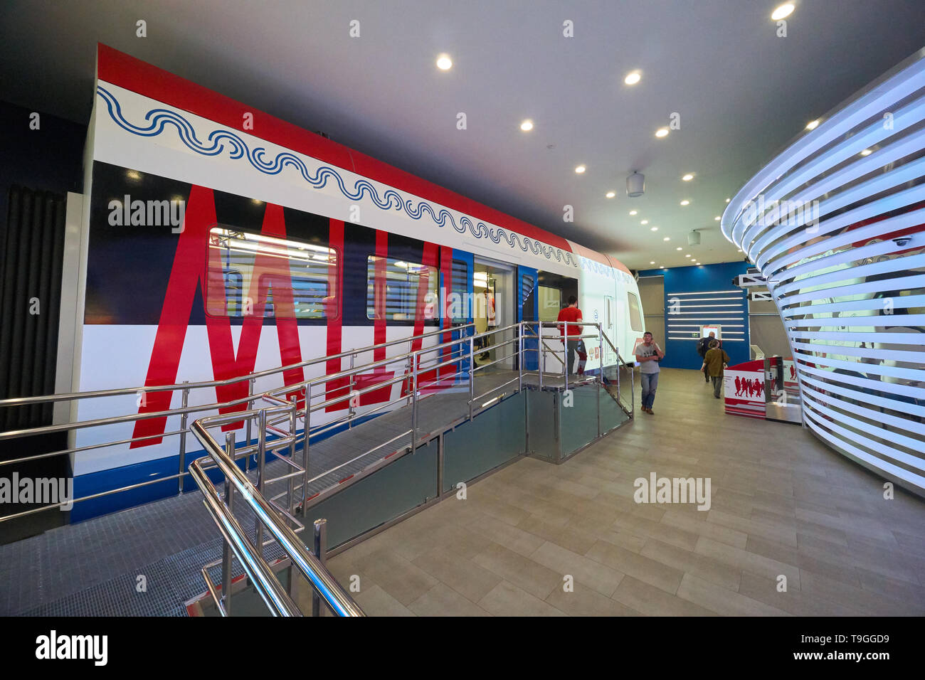 Metro transport system size and speed hi-res stock photography and ...