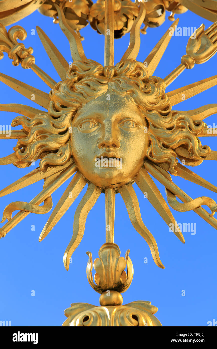 Le symbole royal du soleil hi-res stock photography and images - Alamy