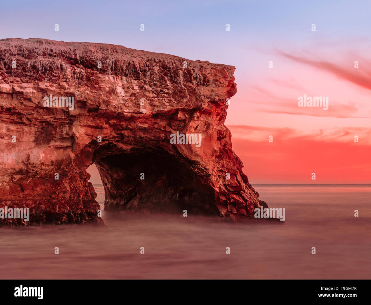 Huge rock arch hi-res stock photography and images - Alamy