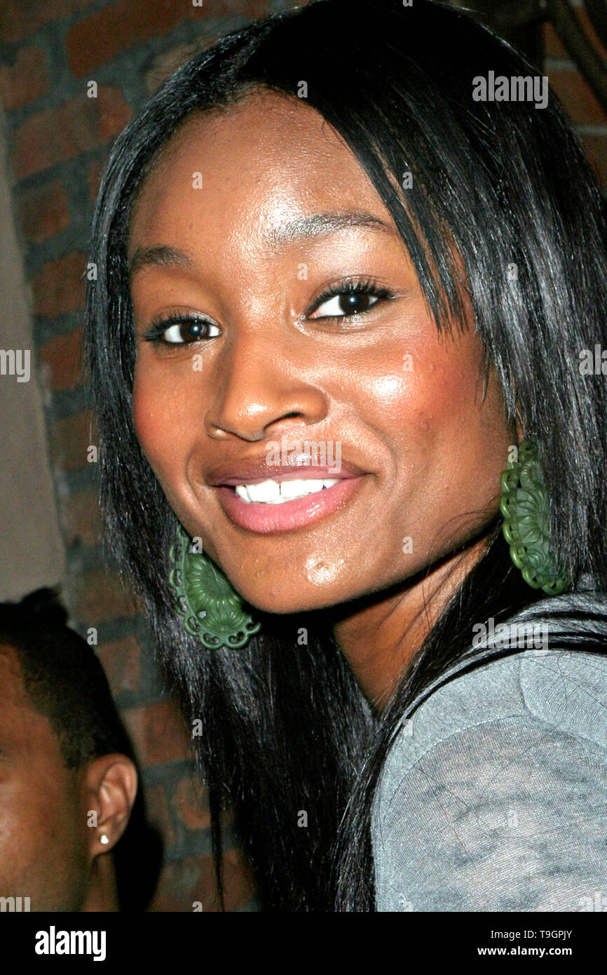 Steve rowlands hi-res stock photography and images - Alamy