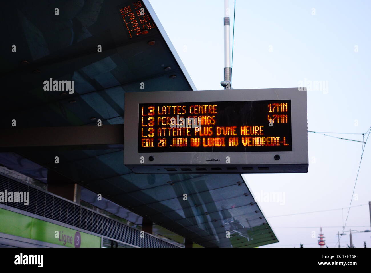 Montpellier, moderne Tramway Linie 3, Fahrzeugdesign von Christian ...