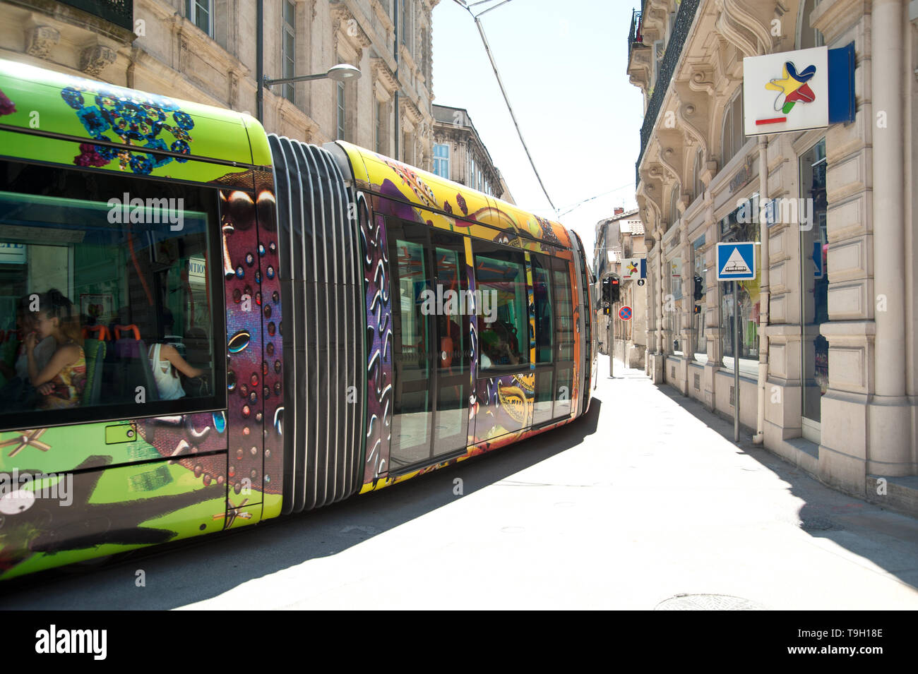 Montpellier, moderne Tramway Linie 3, Fahrzeugdesign von Christian ...
