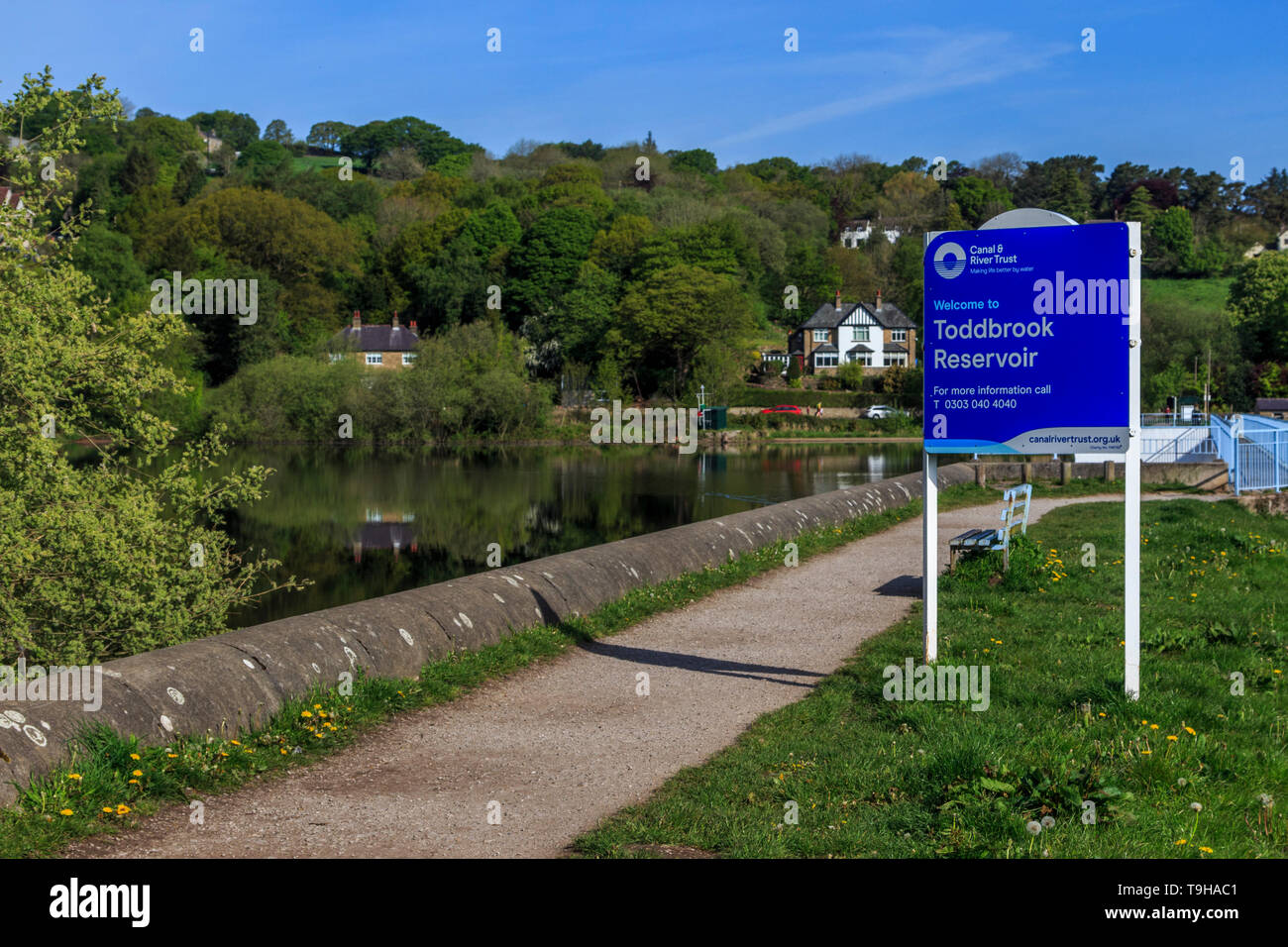 Toddbrook Reservoir, Peak District National Park, Derbyshire, England ...