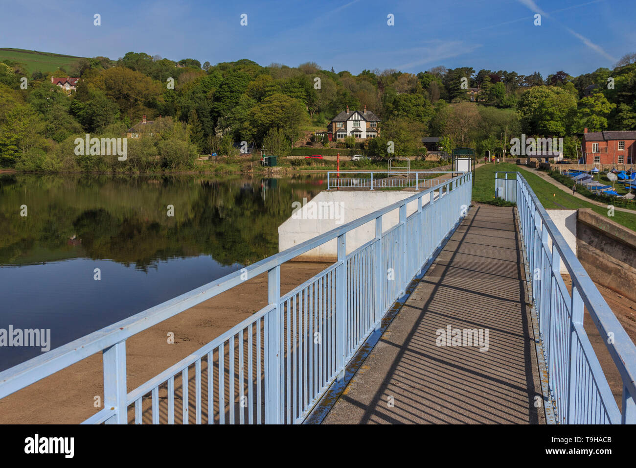 Toddbrook Reservoir, Peak District National Park, Derbyshire, England ...